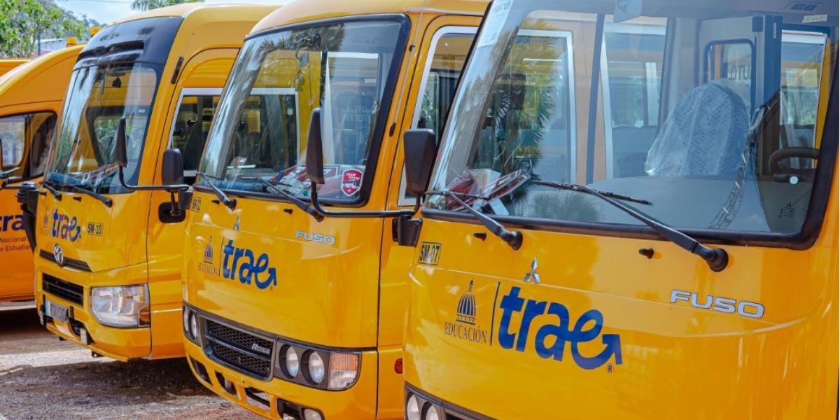 Transporte Estudiantil (TRAE) llega a Samaná con 43 autobuses ...